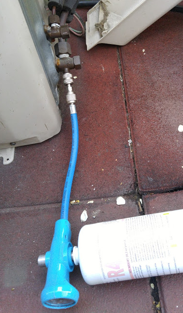Re-charging a Fujitsu AOU18RLQ Mini-split - DeFacto IO